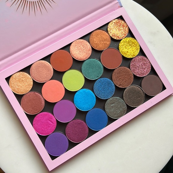 Colourpop | Makeup | Colourpop Custom Palette 24 Single Eyeshadows ...